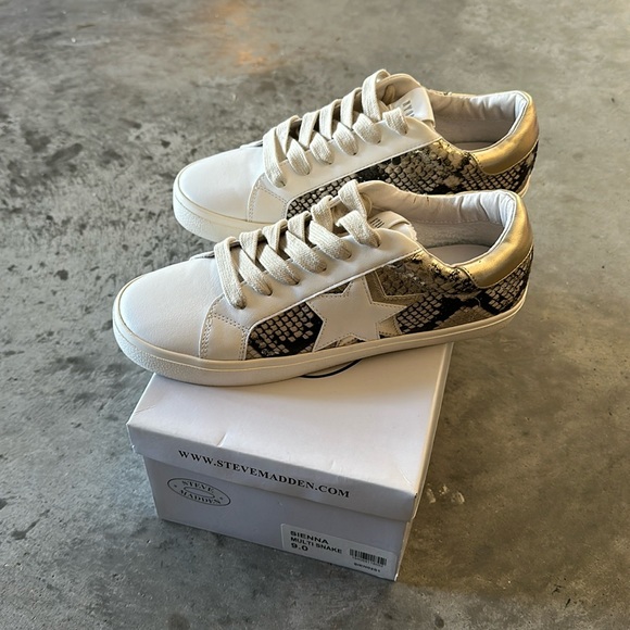 Steve Madden | Shoes | Steve Madden Sienna Multi Snake | Poshmark